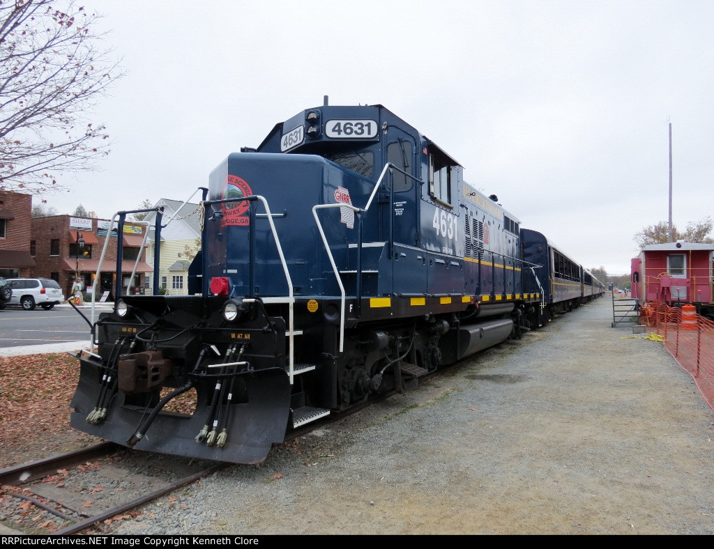 Blue Ridge Scenic Railway Train (GNRR 4631) (pic 1)